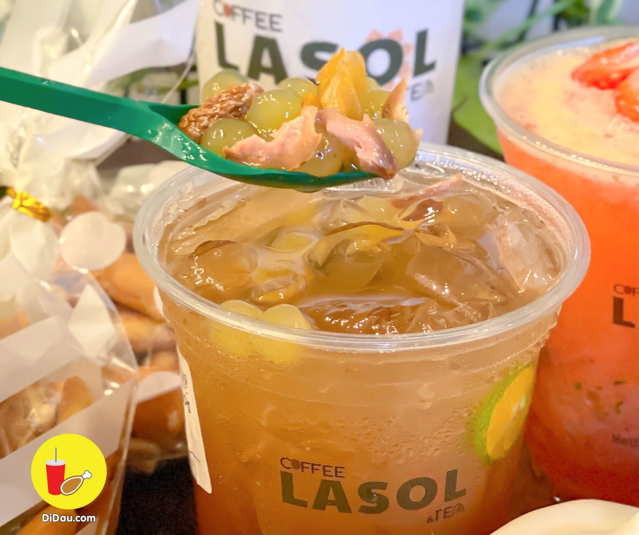 Đến LASOL COFFEE & TEA tìm khoảng bình yên giữa chốn Sài Gòn xô bồ